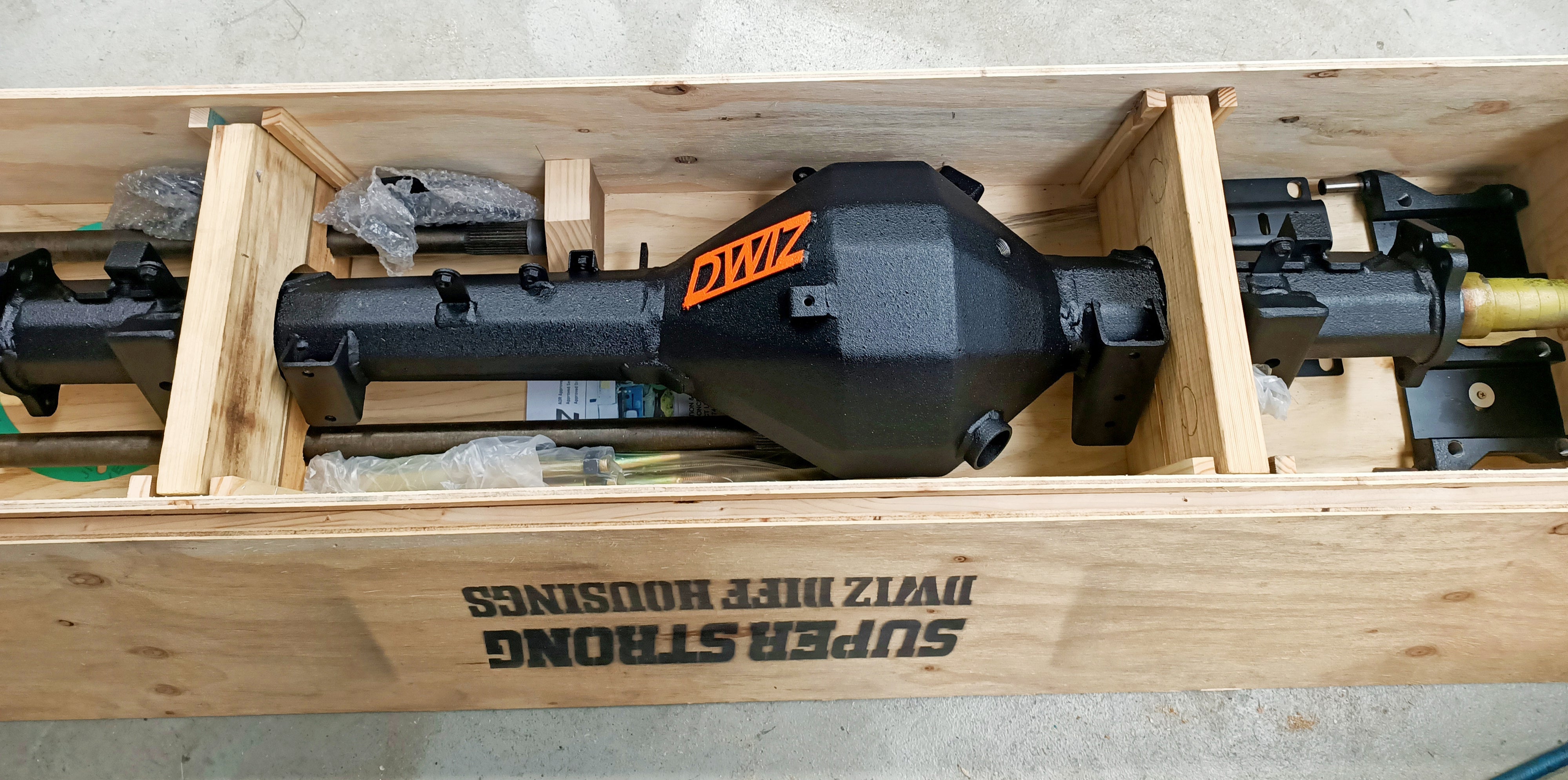 DWIZ Super Strong Rear diff housing for Toyota Landcruiser 70 series ...